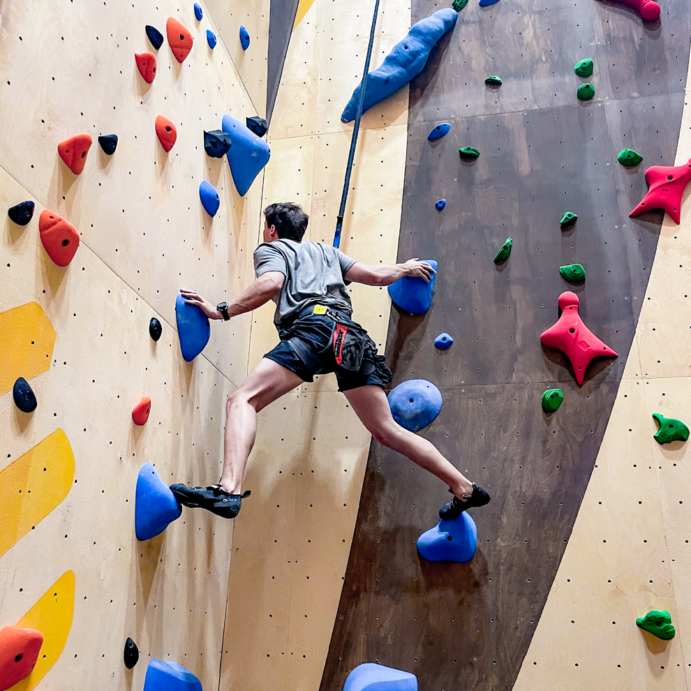 TRUBLUE IQ+ Auto Belay – Escape Climbing